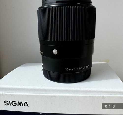 Sigma Объектив AF 30MM F1.4 sony E-mount