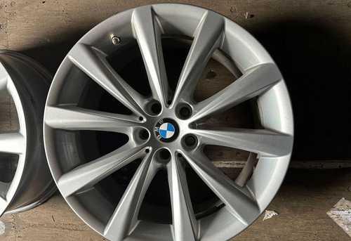 Комплект оригинальных дисков BMW V-Spoke 642 R18