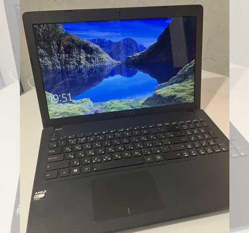 Ноутбук asus x552e