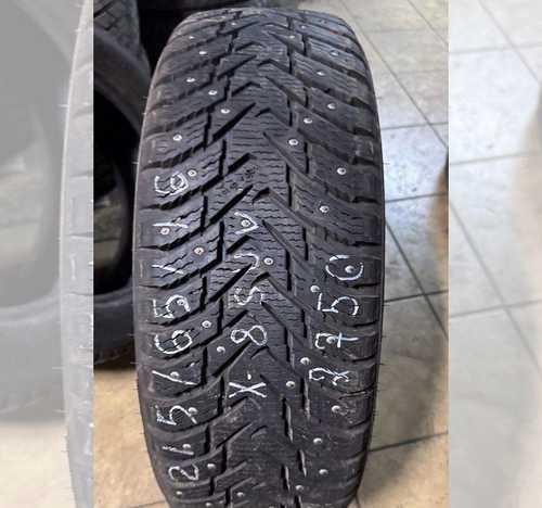 Nokian Tyres Hakkapeliitta 8 SUV 215/65 R16