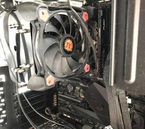 Thermaltake Riing Silent 12 Pro Red