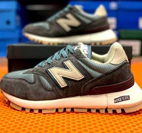 Кроссовки New Balance 1300