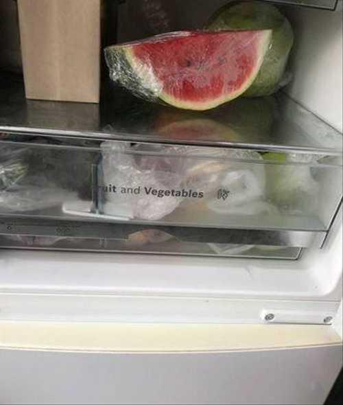Продам Холодильник бу Bosh