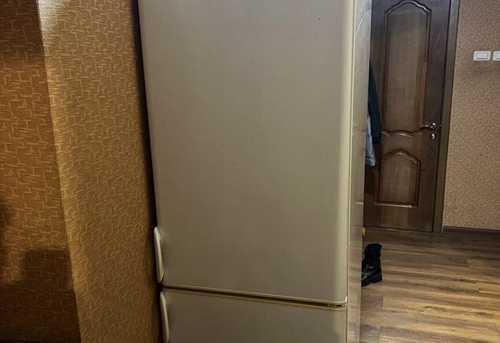 Холодильник electrolux er9192b