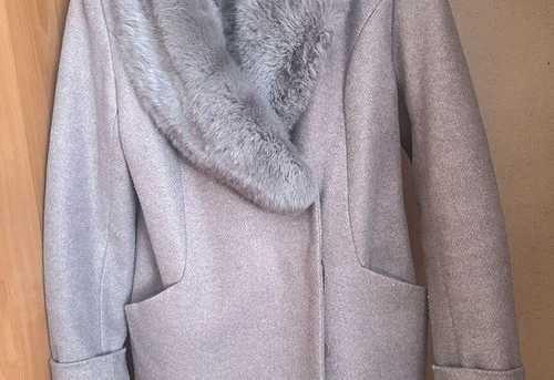 Пальто зимнее женское размер 42 44