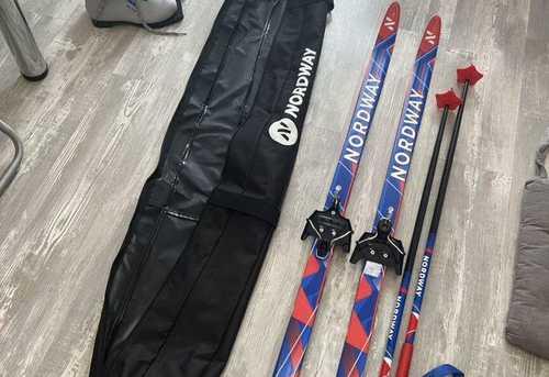 Продам лыжный комплект для ребенка