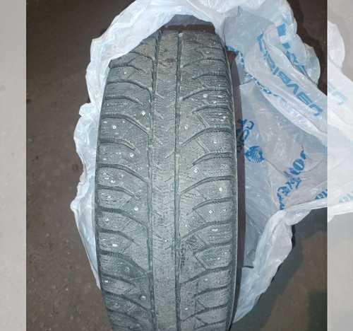 Bridgestone Ice Cruiser 5000 185/65 R15