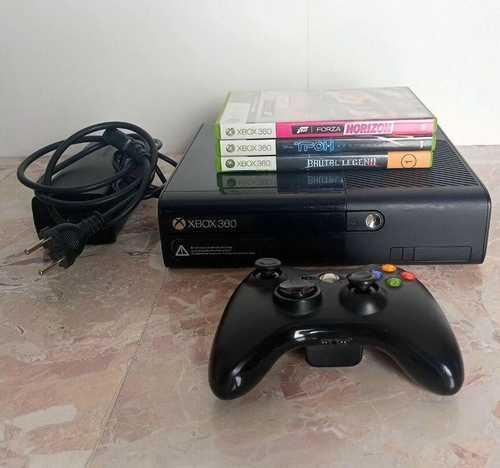 Xbox 360 E на 500GB с играми