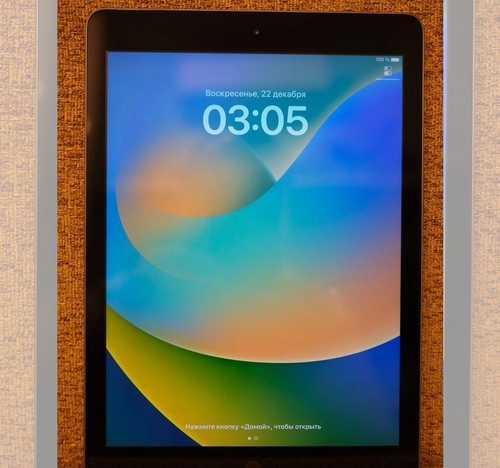 Apple iPad 5 32 Гб