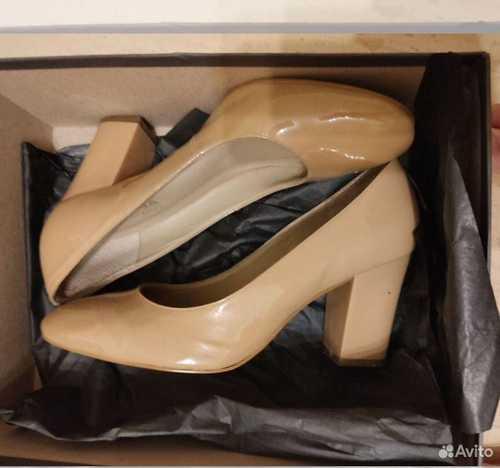 Туфли женские 38 размер бежевые