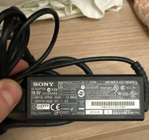 Блок питания для ноутбука 19.5v 2.3a sony