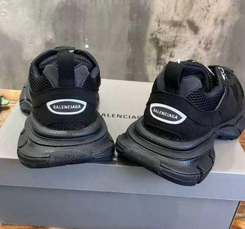 Balenciaga 3xl Triple Black