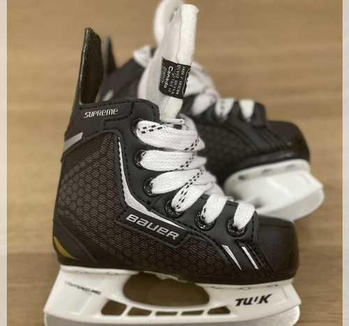 Хоккейные детские коньки bauer supreme one.4