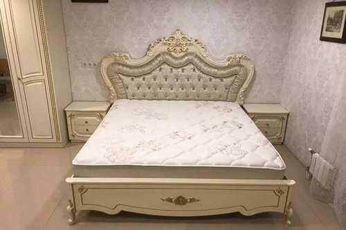 Кровать в спальню двухспальная евро барокко