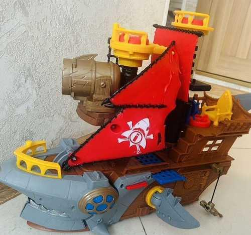 Корабль пиратский imaginext