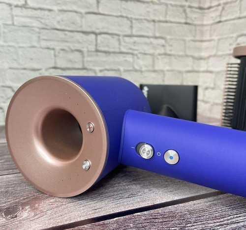 Dyson фен в кейсе hd15 оригинал