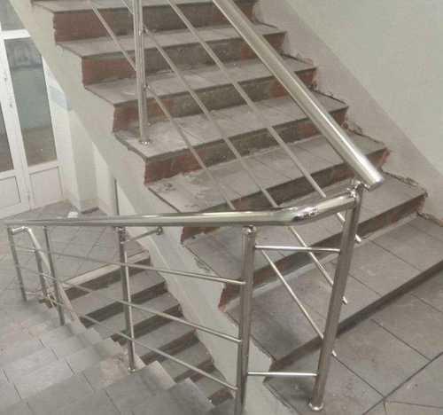 Стеклянные ограждения для лестниц на второй этаж