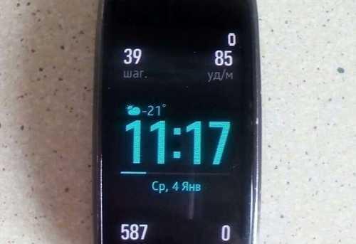 Фитнес-браслет Samsung Gear Fit2 (SM-R360)