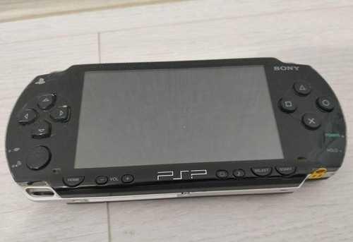 Нерабочая Sony PSP на запчасти
