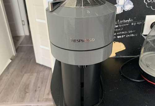 Продам капсульную кофемашмну Nespresso Delonghi