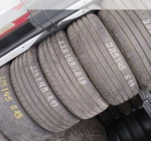 Bridgestone Turanza T005A 225/45 R19