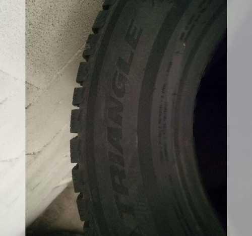 Triangle Snowlink PL02 225/70 R16 107