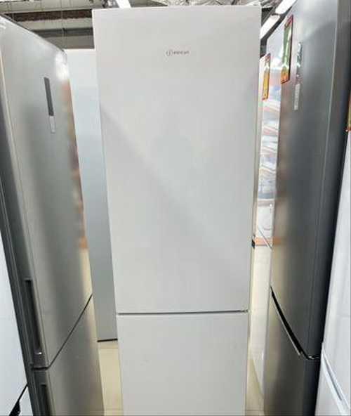 Холодильник Indesit NoFrost 200см 325л ITD 4200 W