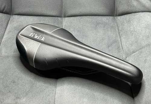 Седло Fizik Gobi M5 Team Edition Black 235гр