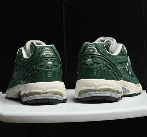 Кроссовки New Balance 1906R green