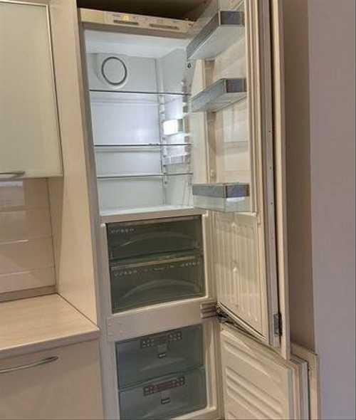 Встраиваемый холодильник Miele KF9757 ID