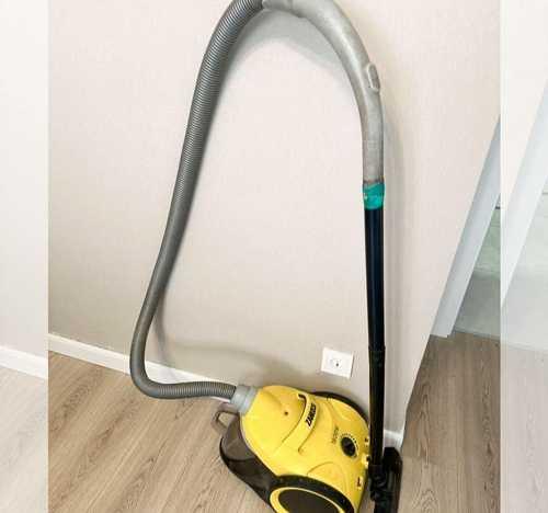 Пылесос zanussi