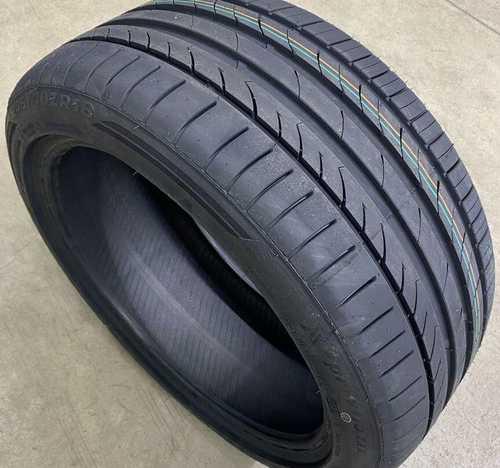 Tracmax X-Privilo TX3 235/50 R17 100W