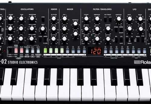 Roland SE 02