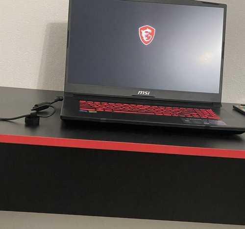 17.3" MSI GF76 Katana 17 B12VEK, Core i7, RAM 16ГБ, 512 ГБ, GeForce RTX 4050 6 ГБ