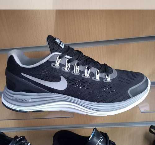 Кроссовки Nike Lunarglide