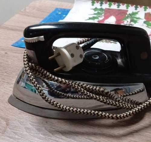 Утюг с парогенератором