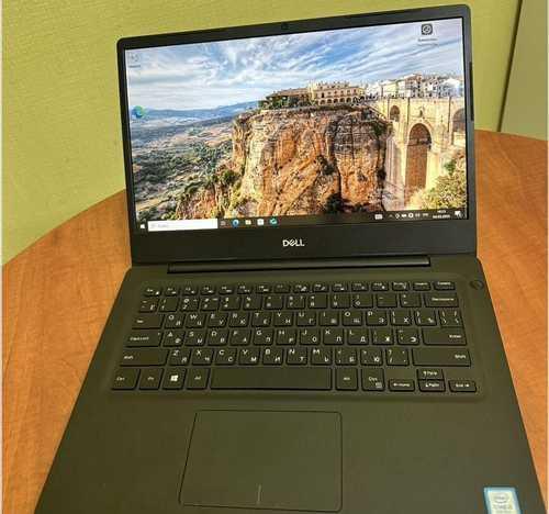 Dell Vostro 5481 i5 8g/256gb Full HD IPs