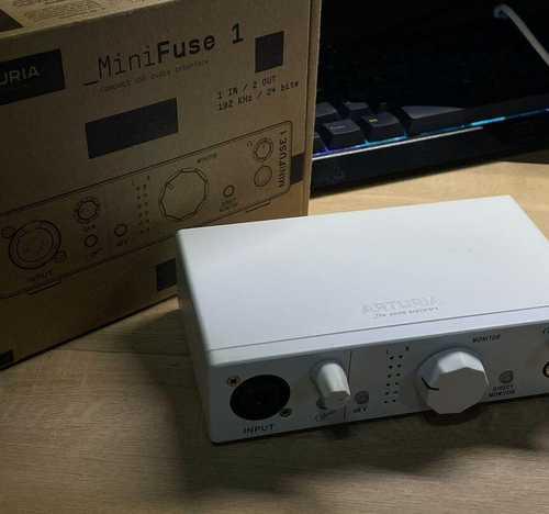 Звуковая карта arturia minifuse 1