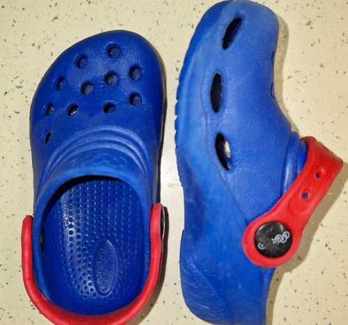 Сандалии crocs детские