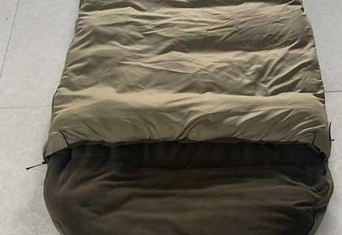 Зимний спальный мешок-универсал для суровых походо