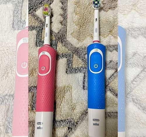 Электрическая зубная щетка Oral-B Vitality 100