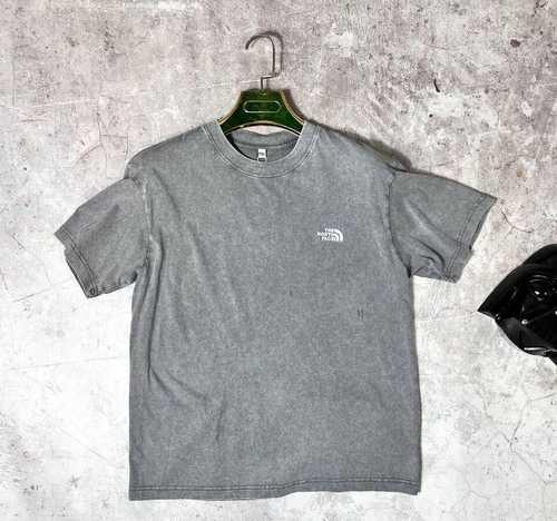 Футболки The North Face