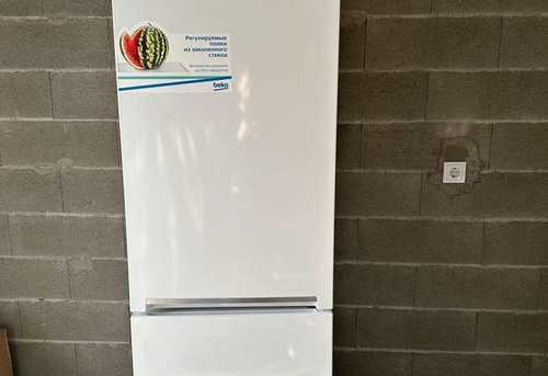 Холодильник Beko rcsk379M20W (200 см)