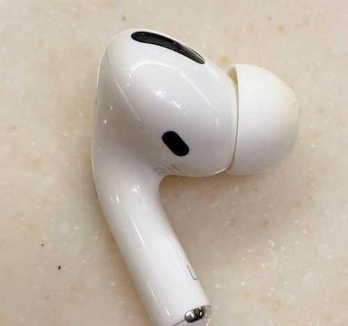 Левый наушник airpods pro