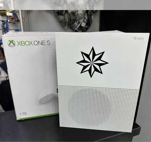 Игровая приставка xbox one s 1tb