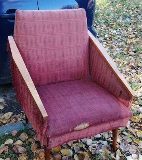 Старое советское кресло в ремонт