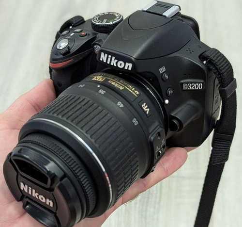 Nikon D3200 kit 18-55mm VR пробег 3900