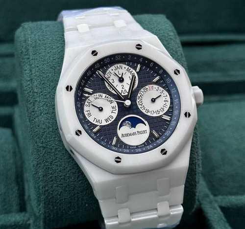 Часы Audemars Piguet Royal Oak White Ceramic