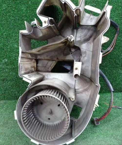 Мотор печки Audi 100 C3 DR