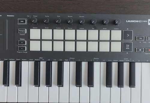 Midi-клавиатура Novation Launchkey Mini Mk3